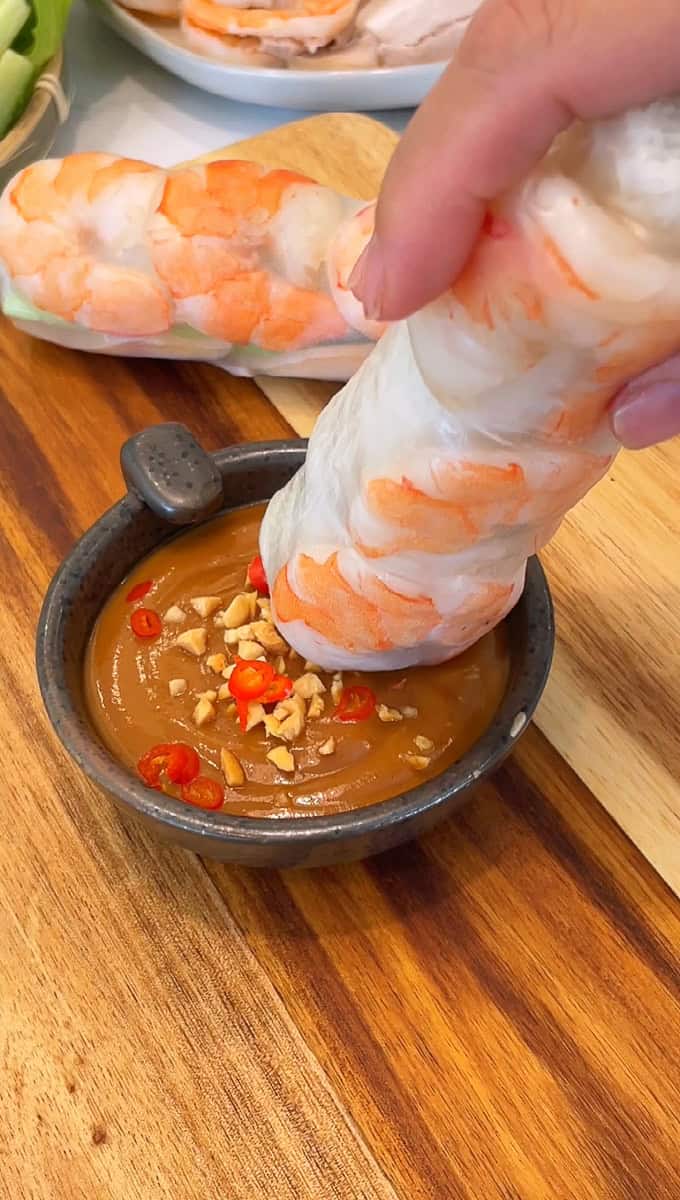 The Best Vietnamese Peanut Dipping Sauce for Spring Rolls – The Savory ...