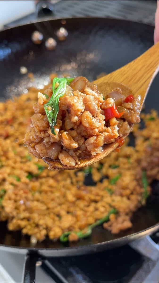 The Best Thai Basil Pad Kra Pao just 20 minutes! – The Savory Chopstick