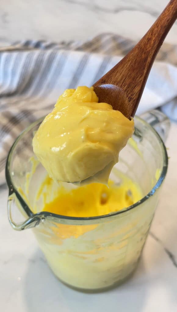 Easy No Fail Vietnamese Mayo Butter for Banh Mi (Bơ) – The Savory Chopstick